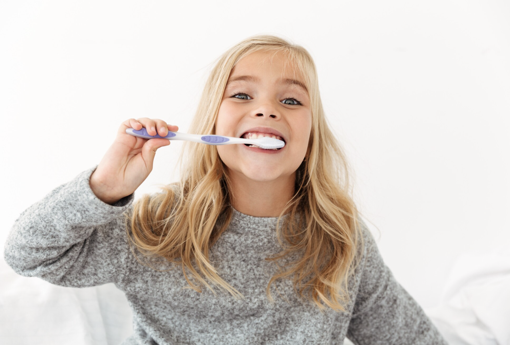 Quand commencer à brosser les dents de votre enfant ? Cabinet Faraday